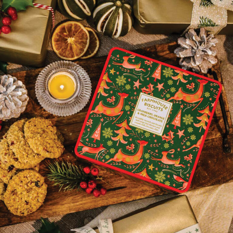 Farmhouse Biscuits Winter Animals Cranberry, Orange & Milk Chocolate ...